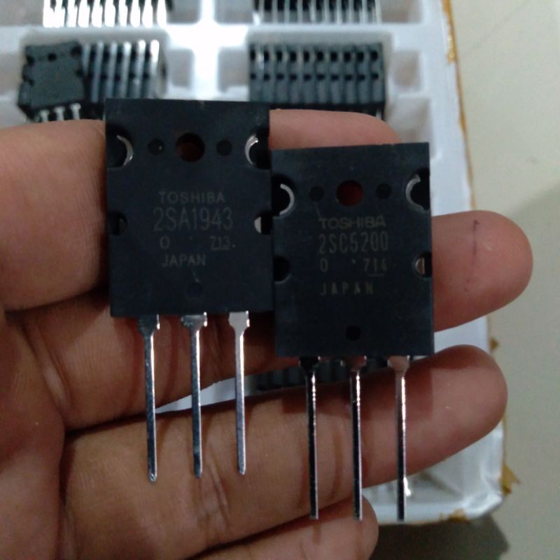 Jual Transistor thosiba 5200 dan 1943 original built up spare part TR Final | Shopee Indonesia