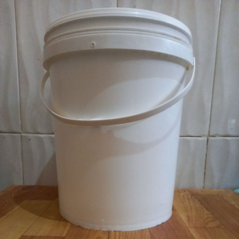 Jual EMBER BEKAS LENGKAP DENGAN TUTUP | Shopee Indonesia