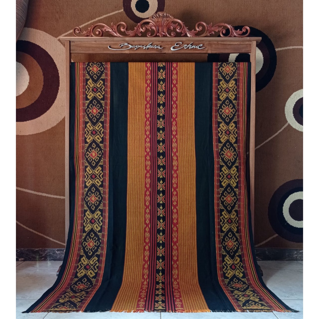 Jual Kain Tenun Ikat Blanket Etnik Rote - Tenun Ikat Tradisional ...
