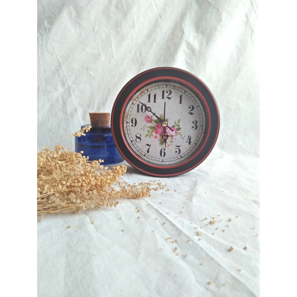 Jual SOUVENIR PERNIKAHAN JAM ALARM MODEL BULAT DAN SEGI | Shopee Indonesia