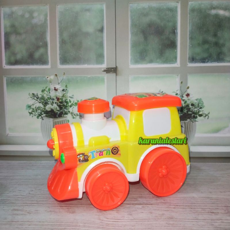 Jual Mainan Kereta api tarik LT 68 TRAIN LOCO Bisa nyala pas ditarik ...