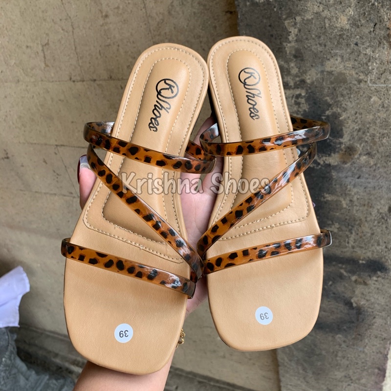 Jual Teplek Alas Cream Slop Zigzag Leopard | Shopee Indonesia