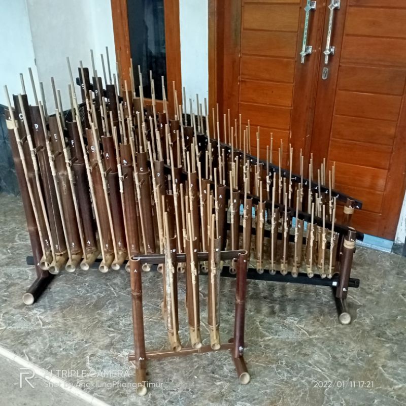 Jual Angklung 22 nada 2 tabung bambu hitam pake palang kayu nada ( C ...