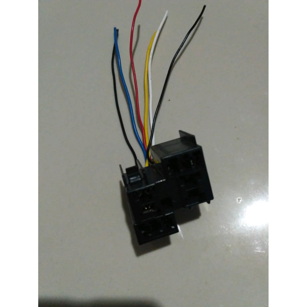 Jual Socket Relay Biru double Kaki 4 Kecil | Shopee Indonesia