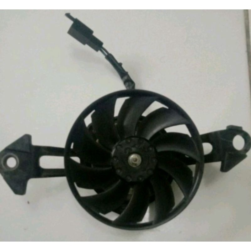 Jual KIPAS RADIATOR YAMAHA JUPITER MX PNP VIXION OLD VIXION NEW 1PA 2TP (ORIGINAL) | Shopee ...