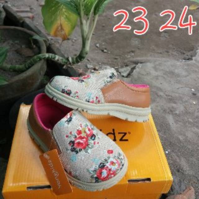 Jual Sepatu YONGKIDZ ( KSN 1410026 ) | Shopee Indonesia