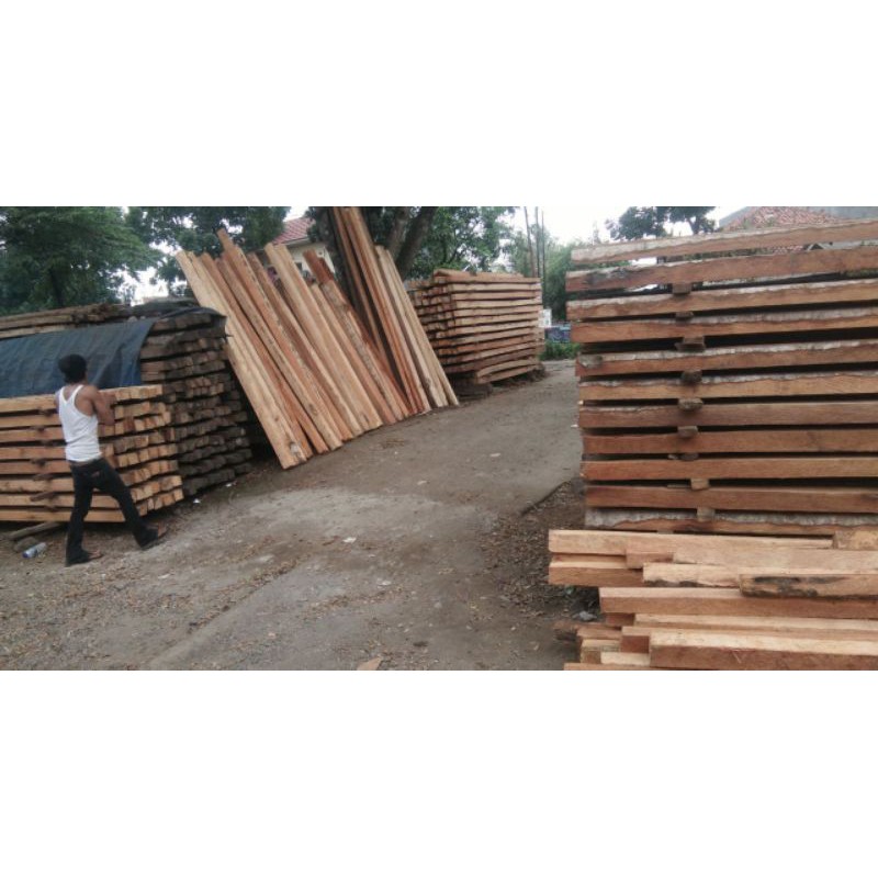 Jual glosir kayu kelapa/glosir kayu glugu lokal untuk rumah villa rumah ...