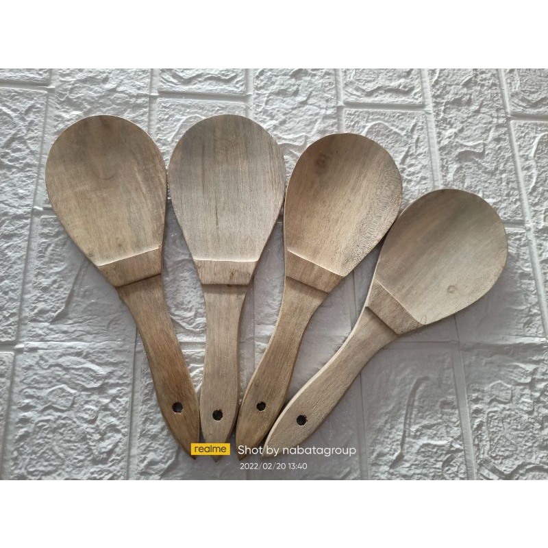 Jual Centong Nasi Kayu Mahoni tanggung / Entong kayu / Entong nasi ...