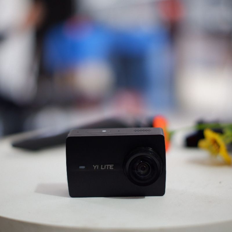 Jual kamera action YI LITE-mulus siap pakai | Shopee Indonesia