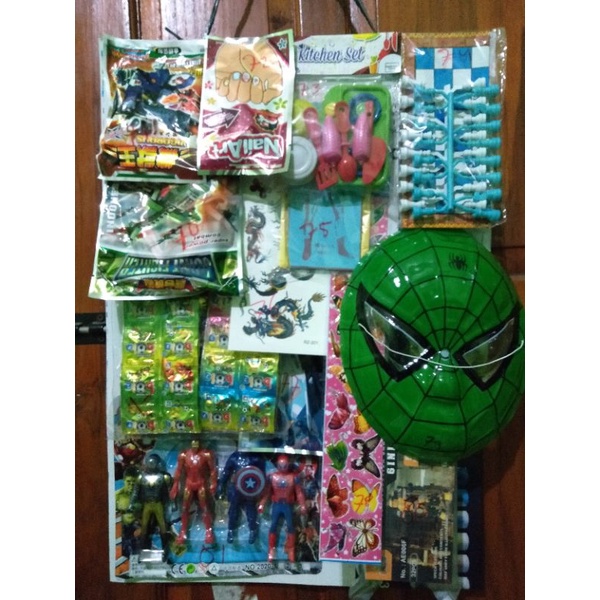 Jual Mainan Warung Cabutan pasangan AVENGER Berhadiah Isi 80Pcs ...