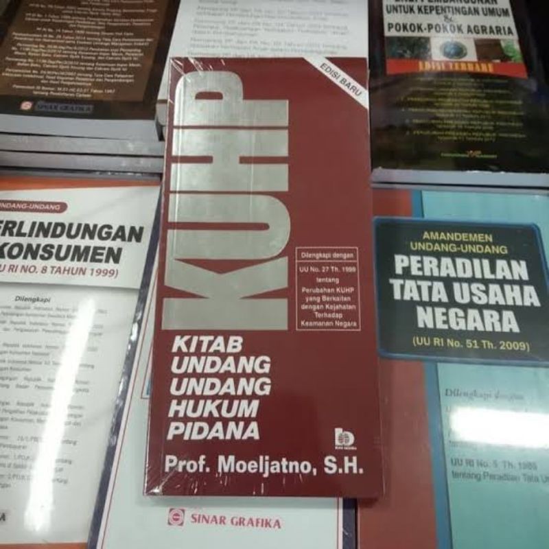 Jual BUKU KITAB UNDANG UNDANG HUKUM PIDANA KUHP MOELJATNO | Shopee Indonesia