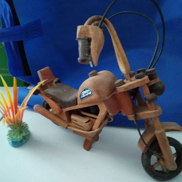 Jual Harley / miniatur kayu / replika / motor kayu / kerajinan jogja ...