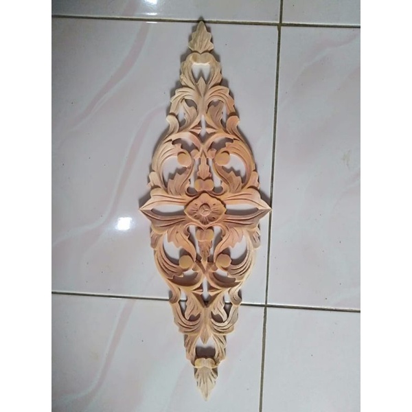 Jual ORNAMENT UKIRAN TEMPEL LAYAR BAHAN KAYU MAHONI 54x19x0,8 | Shopee ...