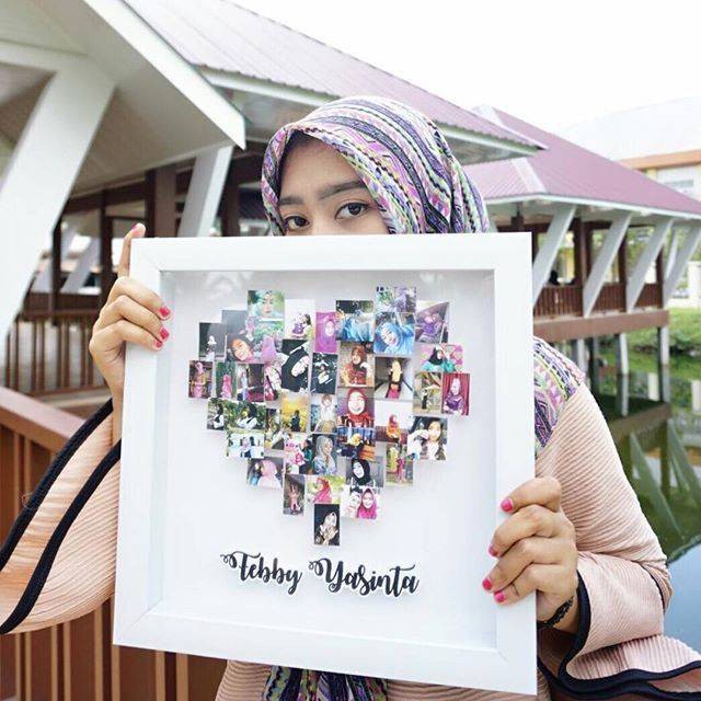 Jual KADO WISUDA SCRAPFRAME FLOWER FRAME TEMA POLAROID BUNGA UK 20X20CM ...