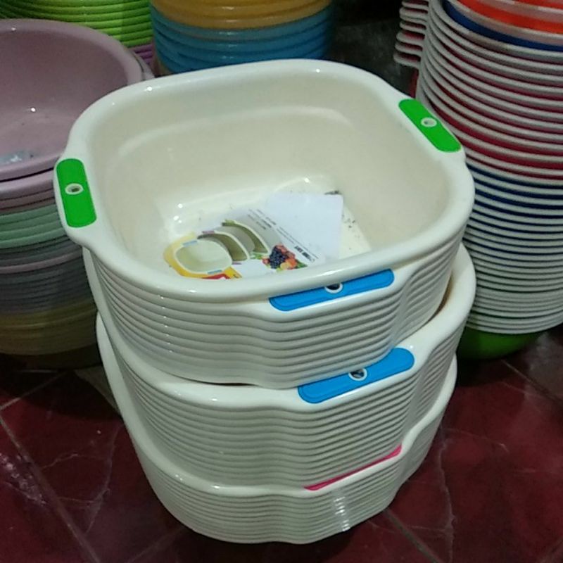 Jual Baskom kotak/baskom serbaguna/baskom buah Nagata | Shopee Indonesia Jual Baskom kotak/baskom serbaguna/baskom buah Nagata | Shopee Indonesia