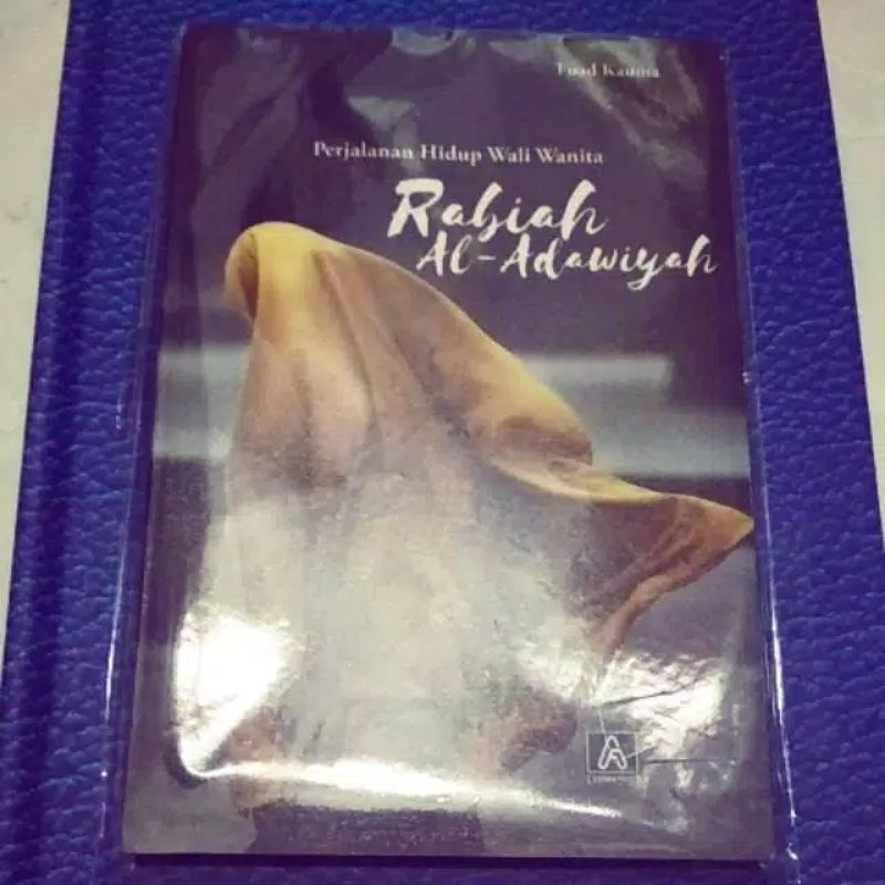 Jual PERJALANAN HIDUP WALI WANITA ROBIAH ADAWIYAH Kmp | Shopee Indonesia