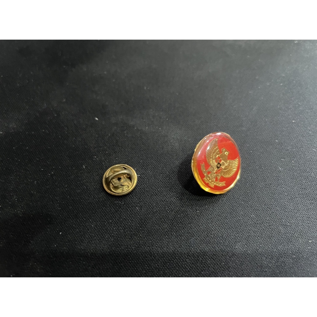 Jual Pin Garuda Bulat - Pin Garuda Indonesia Bulat Fiber - Pin Kerah ...
