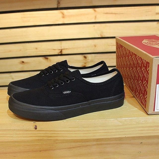 Jual SEPATU VANS AUTHENTIC FULL BLACK | Shopee Indonesia