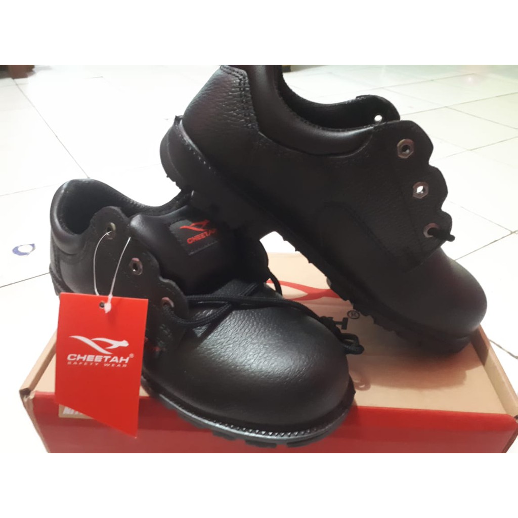 Jual Sepatu Safety Cheetah Original 2002 H.Ready size 6/39,40 size 7/41 ...