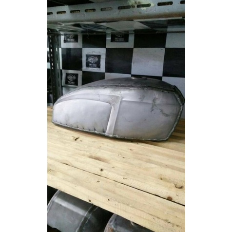 Jual tangki custom,tangki japstyle,tangki caferacer | Shopee Indonesia