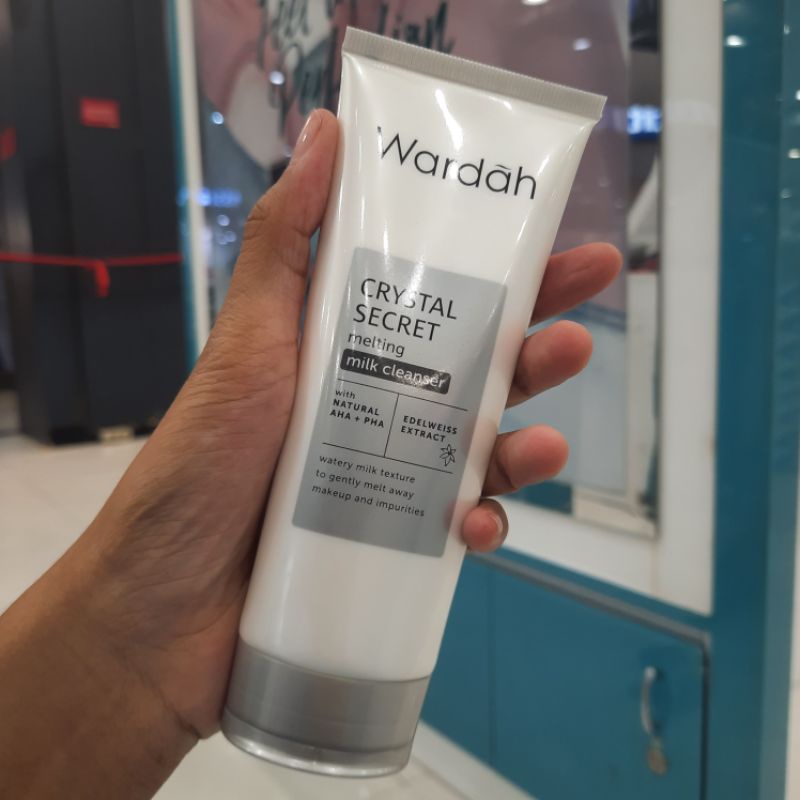 Jual Wardah Crystal Secret Melting Milk Cleanser 100ml | Shopee Indonesia
