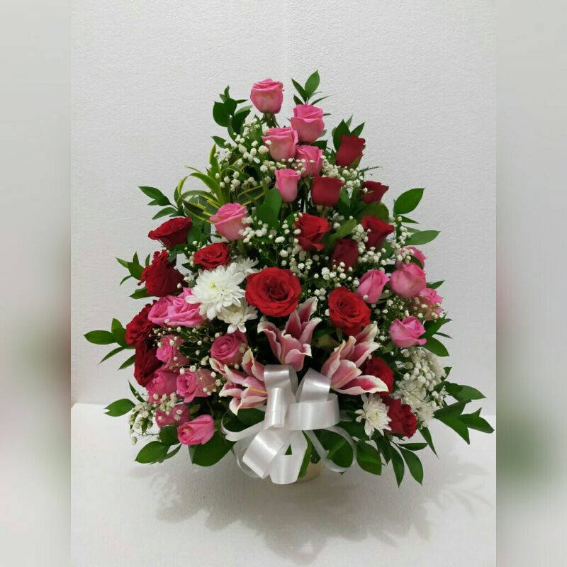 Jual Karangan bunga meja kota Bogor/ Karangan bunga segar | Shopee ...