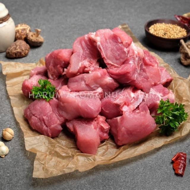 Jual Tulang bakut Babi / bakut sop / tulang Babi Sup Campur | Shopee ...