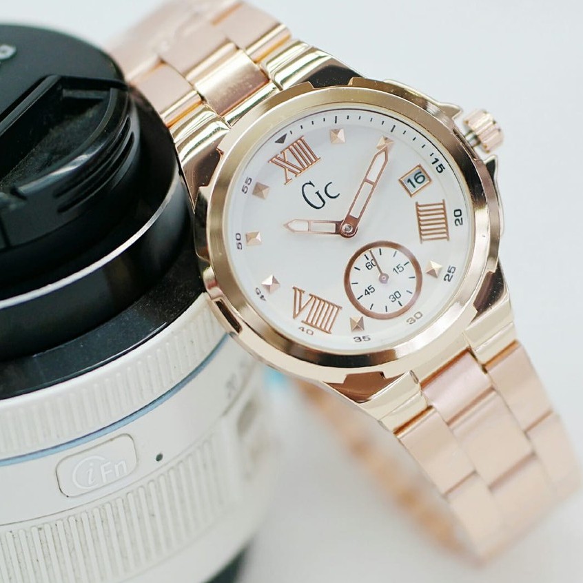 Jual Jam Tangan Wanita GC Sekon Bawah Aktif HL1011 | Shopee Indonesia