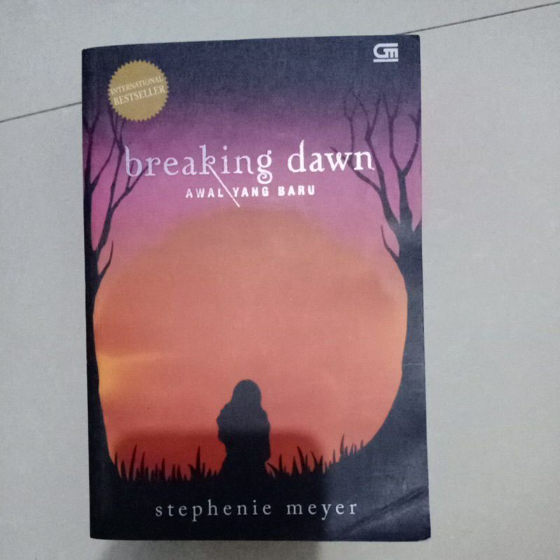 Jual novel breaking dawn Stephanie Meyer | Shopee Indonesia