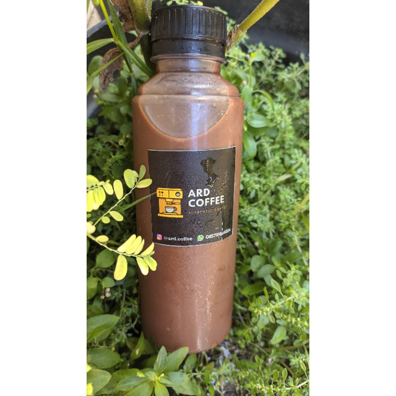 Jual Es kopi susu & es coklat ( botolan 250 ml ) | Shopee Indonesia