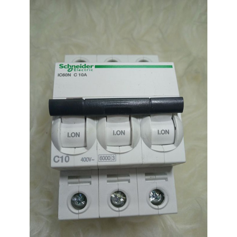 Jual SCHNEIDER MCB iC60N C 3P 10A Schneider ( SNI ) | Shopee Indonesia