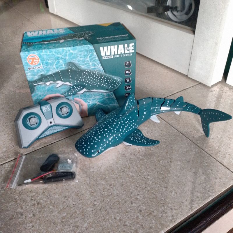 Jual RC WHALE SHARK in WATER - Mainan Remote Control model Hiu Paus ...