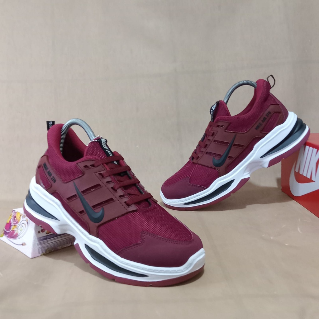 Jual sepatu sneakers pria dan wanita warna maron lis hitam terbaru!! 2022 sepatu running sepatu ...