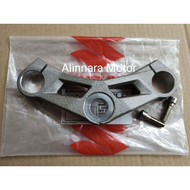 Jual Segitiga Atas Silver Suzuki GSX R 150 Triple Clamp Original SGP ...