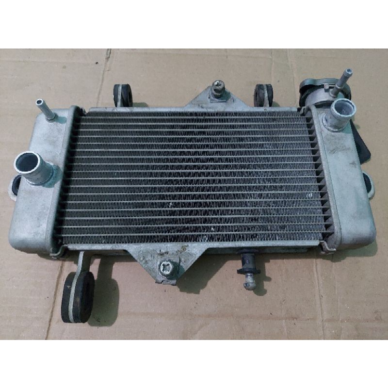 Jual Radiator yamaha R15 V1 V2 original | Shopee Indonesia