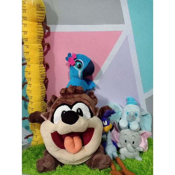 Jual Koleksi Boneka Disney Dumbo Looney Tunes Tazmania Road runner Rio ...