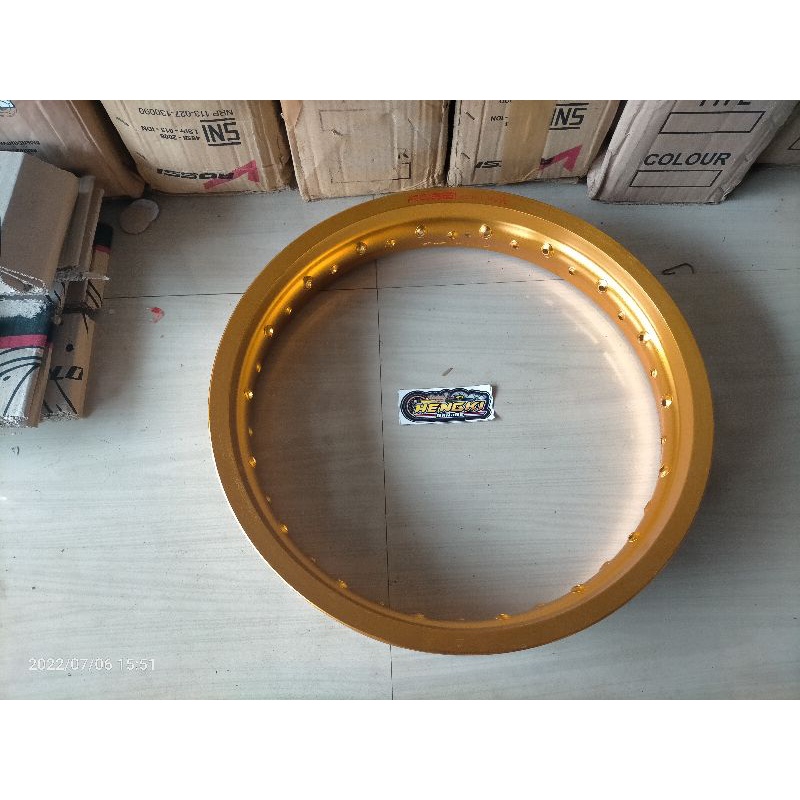 Jual velg Rossi iso tapak lebar ring 17 uk 215 atau 250 warna gold ...