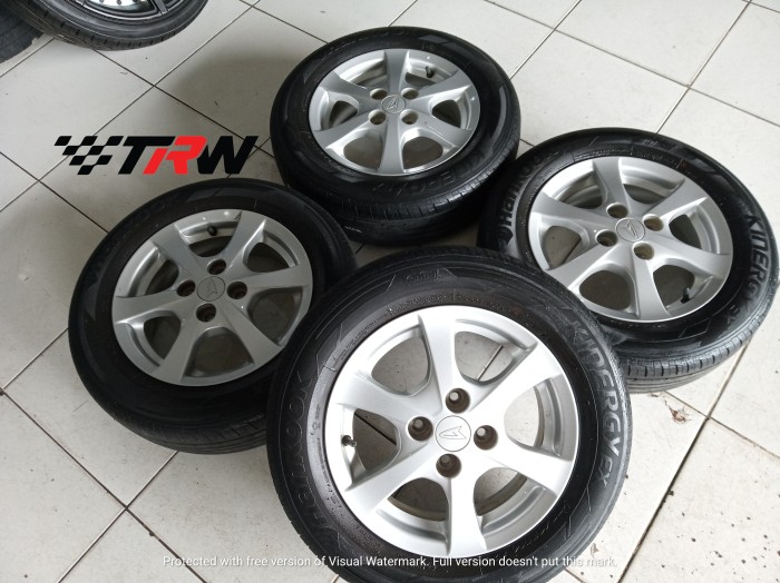 Jual velg mobil second copotan original ayla R14 + Ban 175 65 r14 ...