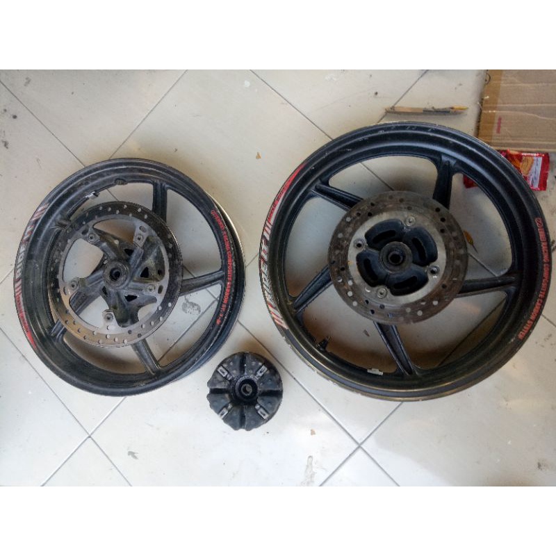 Jual velg cbr 150fi injeksi cbr 150r 150 enkei pelek roda enkei cocok ...