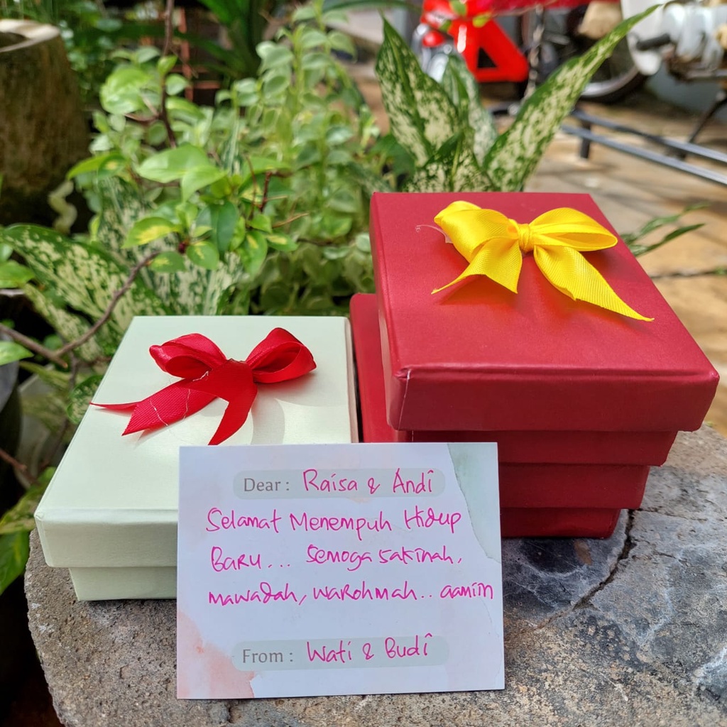 Jual KOTAK KADO EMAS MINI BERPITA | Shopee Indonesia