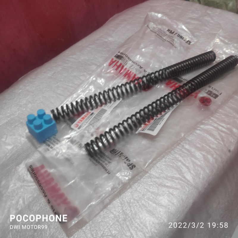 Jual PER SHOK SHOCKBREAKER DEPAN SET MIO SMILE SPORTY SOUL FINO ORIGINAL | Shopee Indonesia