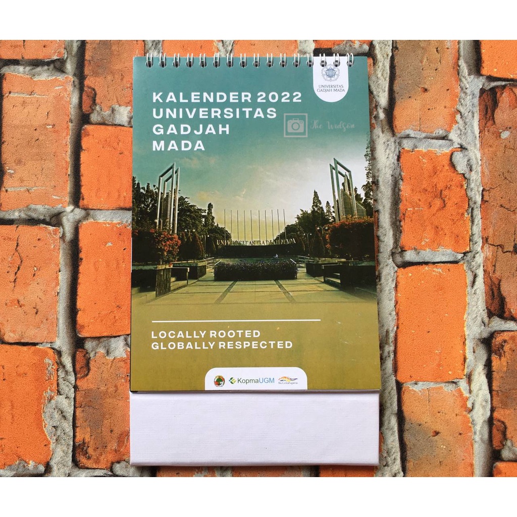 Jual KALENDER MEJA 2022 UGM FULL COLOR || KALENDER DUDUK | Shopee Indonesia
