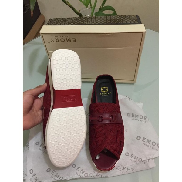 Jual Preloved sandal emory belum pernah pakai edisi kegedean | Shopee ...