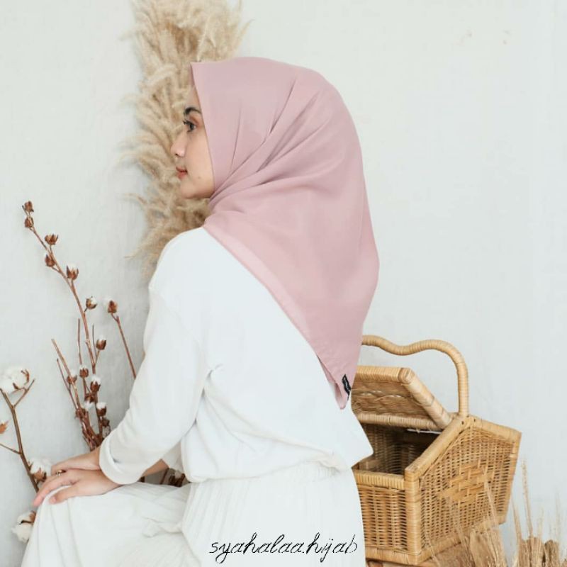 Jual Voal paris / hijab voal paris / segi empat voal paris | Shopee ...