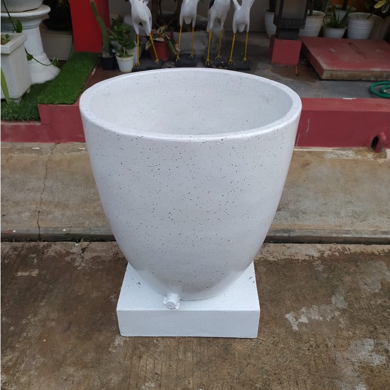 Jual BAK MANDI GENTONG AIR MODEL KAPSUL PUTIH TYPE 30 TERASO GUCI SEMEN ...