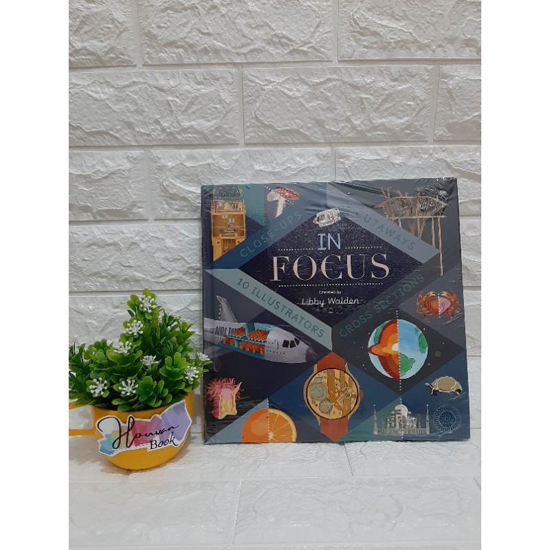 Jual In Focus by libby Walden ( booked) | Shopee Indonesia