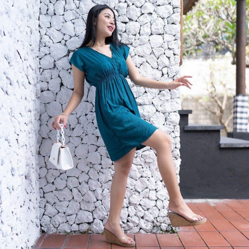 Jual Dress Manohara Kekinian Bali, Seksi Dress Korea leher V neck ...