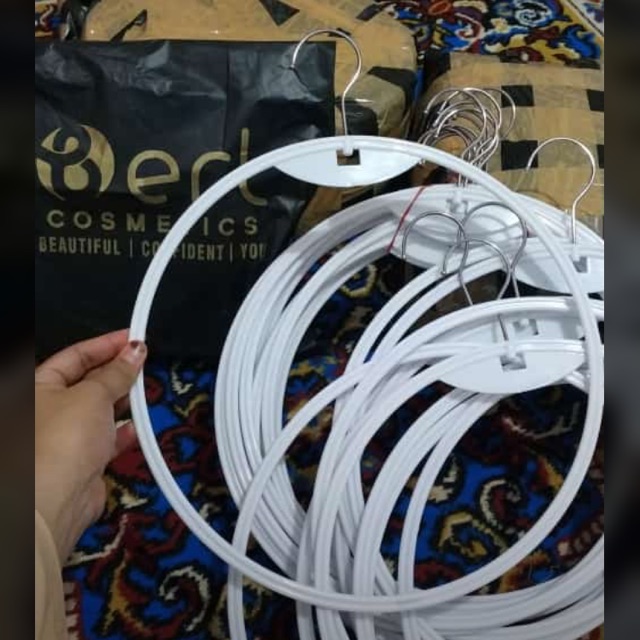 Jual Hanger Jilbab Bulat (2lsn) | Shopee Indonesia