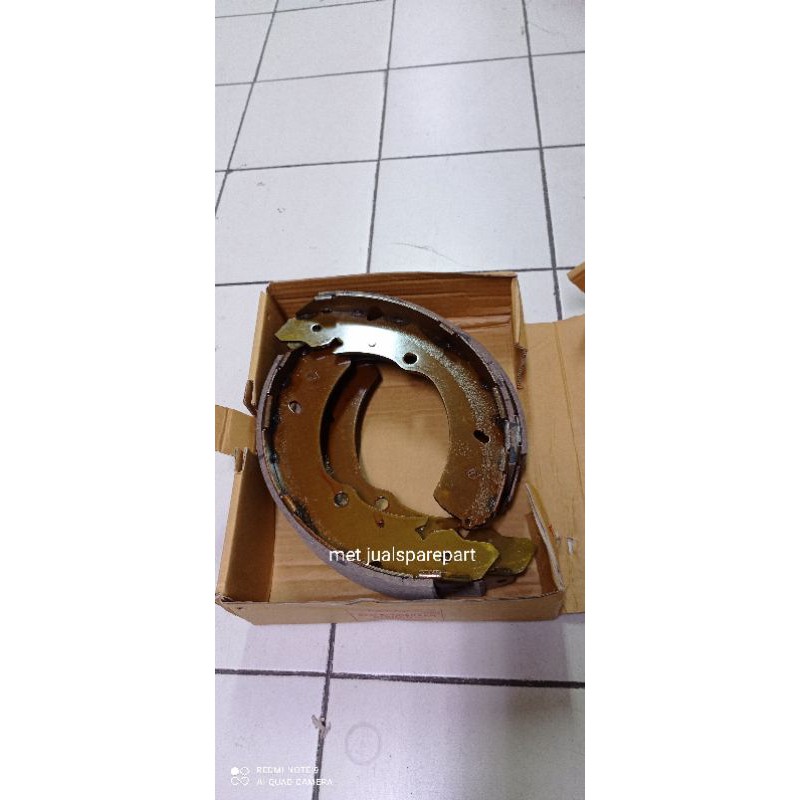 Jual kampas rem brake shoe belakang isuzu dmax 4JH 4JJ astra | Shopee Indonesia