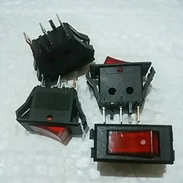 Jual SAKLAR ROCKER SEDANG 3 PIN + LAMPU | Shopee Indonesia